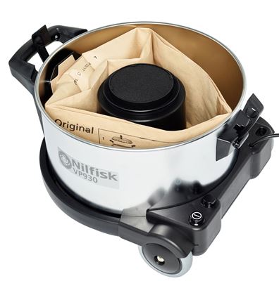 Nilfisk VP930 vacuum cleaner promo - Voussert